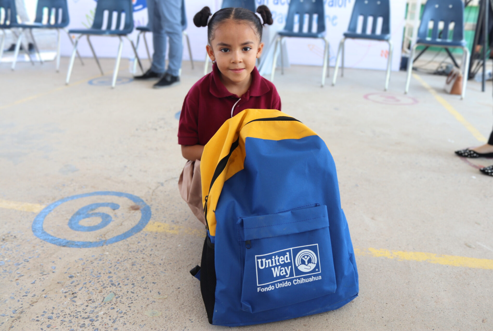 Mochilatón 2023 | Entrega simbólica de 1,000 mochilas en la Escuela ...